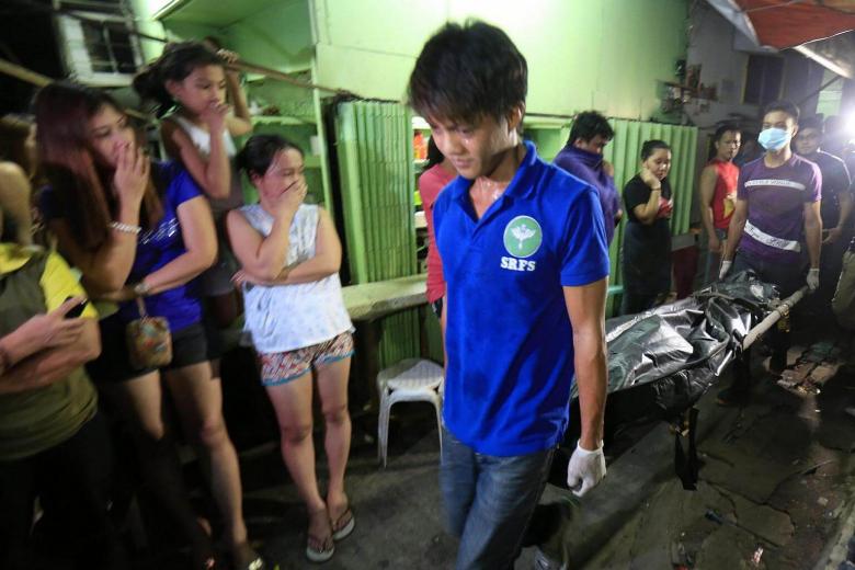 Addict risks all in deadly Philippine drug war | The Straits Times