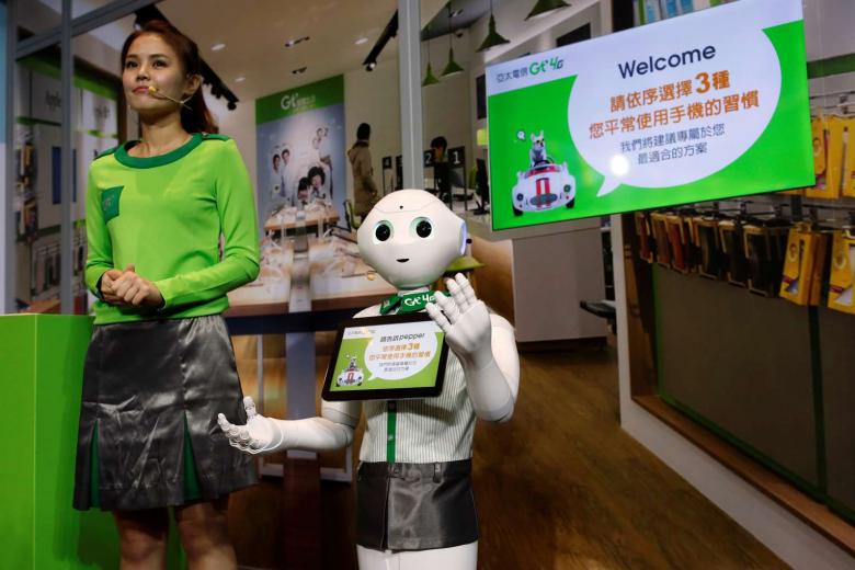 Mini 'Pepper' robots start new jobs in Taiwan | The Straits Times