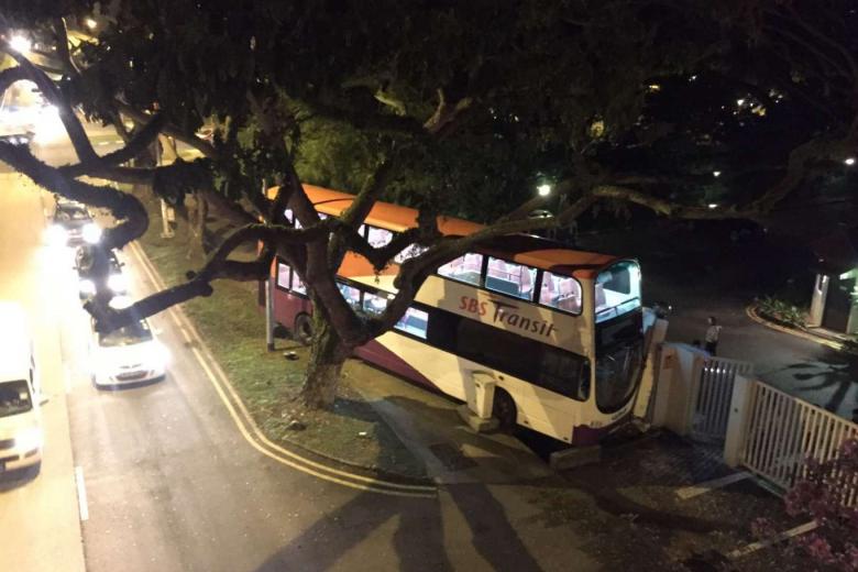 SBS bus crashes into wall at Bedok condo; no injuries reported | The ...