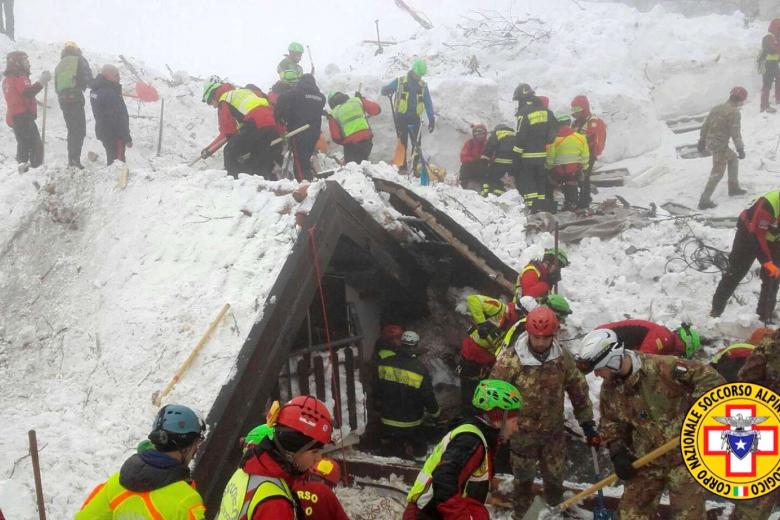 Hope flickers as Italy avalanche survivors tell of trauma | The Straits ...