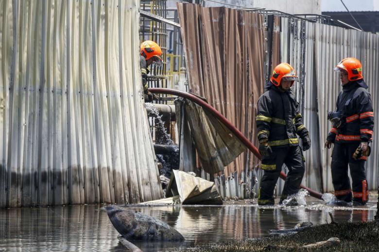Air quality in area near Tuas fire normal: NEA | The Straits Times