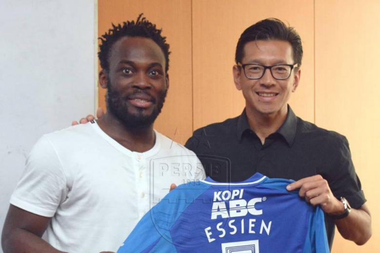 Football: Former Chelsea midfielder Michael Essien joins Indonesian ...