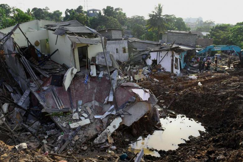 Hundreds evacuated after deadly Sri Lanka garbage dump collapse | The Straits Times