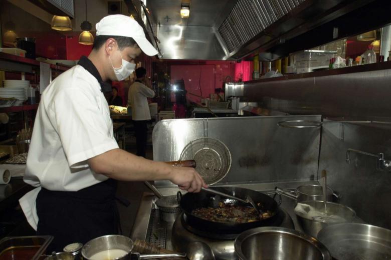 askST: Do food handlers have to wear masks? | The Straits Times