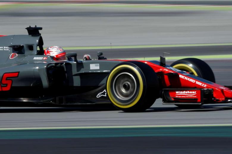Motor racing: Haas F1 team signs Indian teen Arjun Maini as development ...