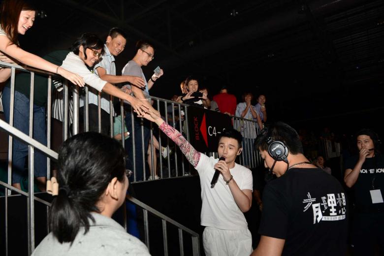 Chinese singer-songwriter Li Ronghao serves up good music at debut ...