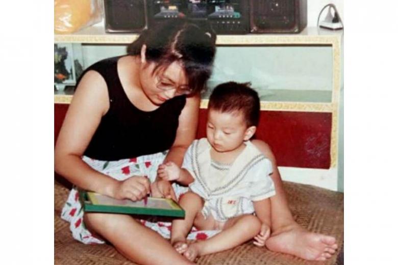 Single mum in China raises disabled son to become Harvard law student ...