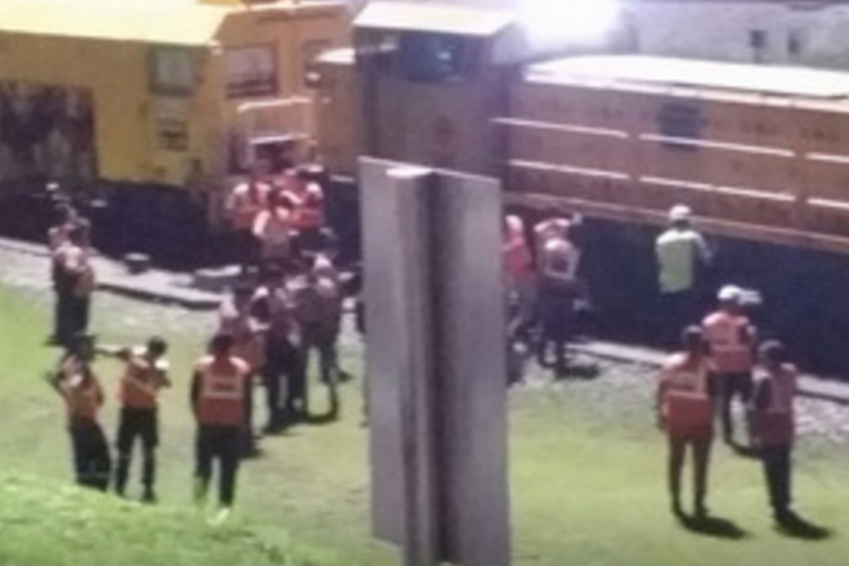 SMRT locomotive 'derailed' at Ulu Pandan Depot | The Straits Times