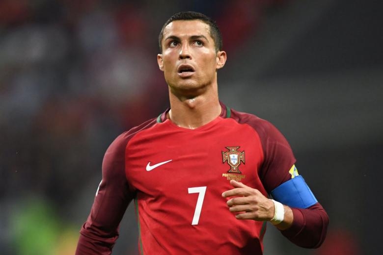 Football: Ronaldo says his 'brilliance' bothers people | The Straits Times