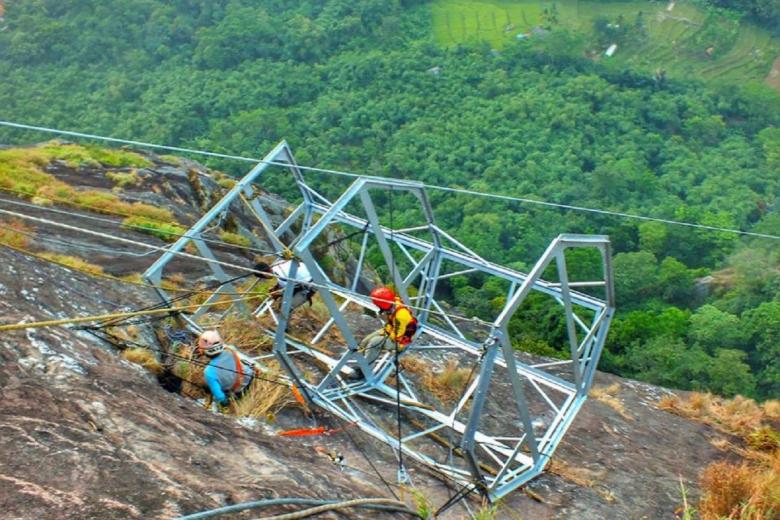 Hanging hotel on Indonesia's Mount Parang to open in October with 11 ...