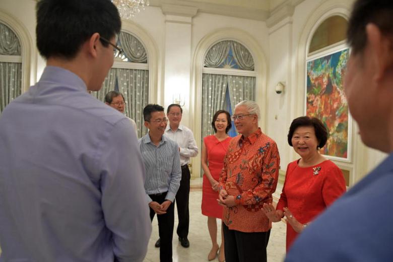President Tony Tan says a warm thank you to staff at Istana ...
