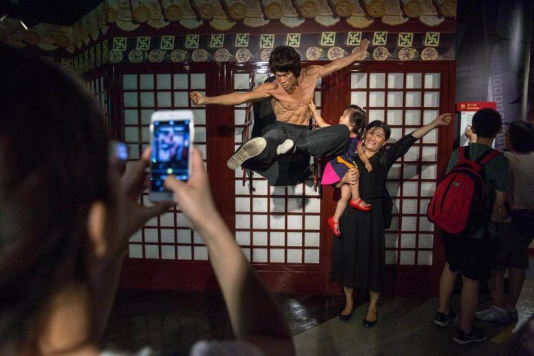 Bruce Lee versus Shaolin monk: Who is winner of showdown? | The Straits ...