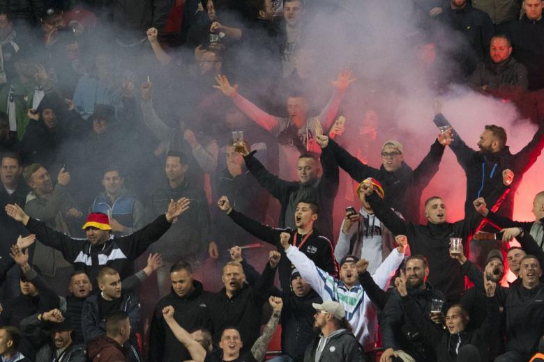 Football: Germany stars slam 'fans' for nazi chants | The Straits Times