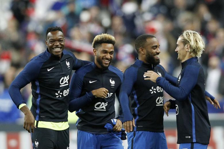 Football: France pass test to clinch World Cup spot | The Straits Times