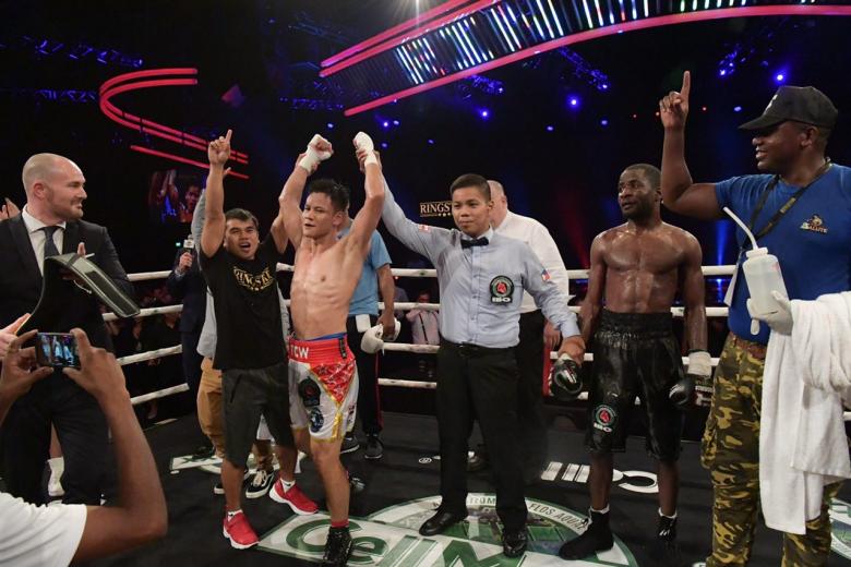 Boxing: Singapore fighter Muhamad Ridhwan wins IBO super featherweight ...