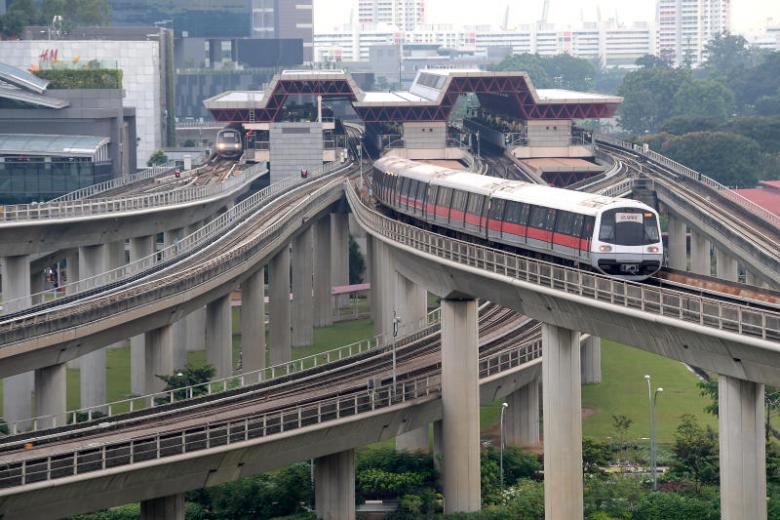 Delays on East-West Line due to track point fault: SMRT | The Straits Times