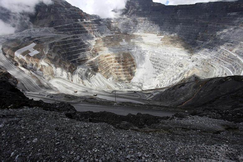 Freeport Indonesia reopens mine access after shooting | The Straits Times