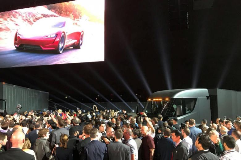 Tesla unveils electric big-rig truck in midst of Model 3 factory 'hell ...