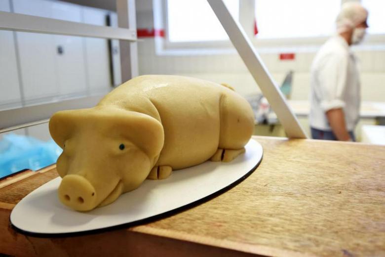 In sweet-toothed Germany, Christmas marzipan gets a makeover | The ...