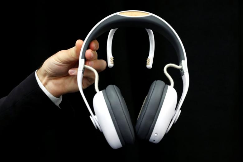 CES 2018: With headbands and sensor socks, wearable tech seeks medical ...