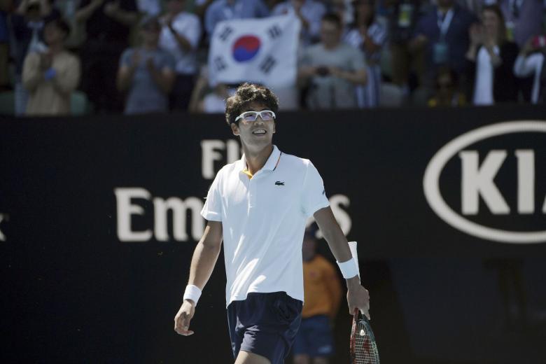 Cool Korean Chung calmly runs into history | The Straits Times