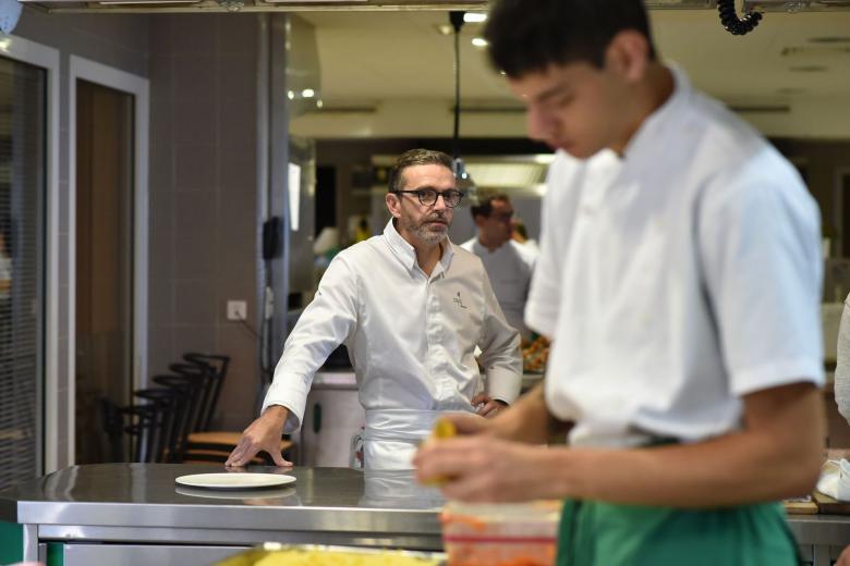 Michelin lets top French chef pull out of food guide | The Straits Times