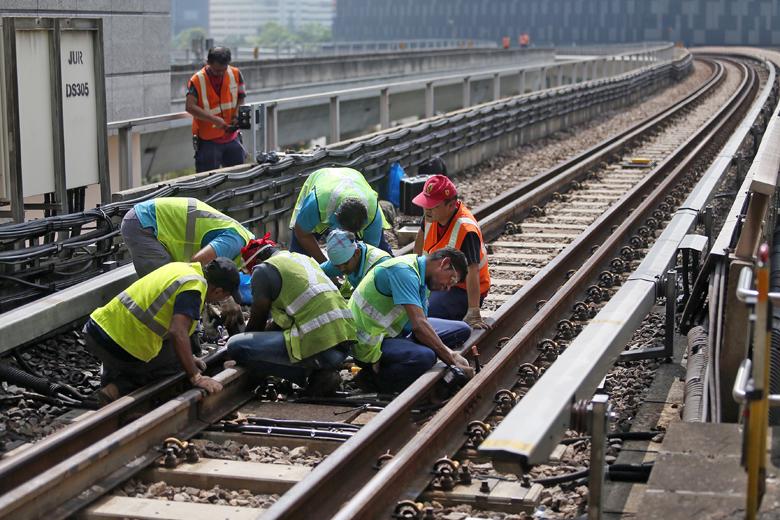 SMRT appoints 2 chief maintenance officers | The Straits Times