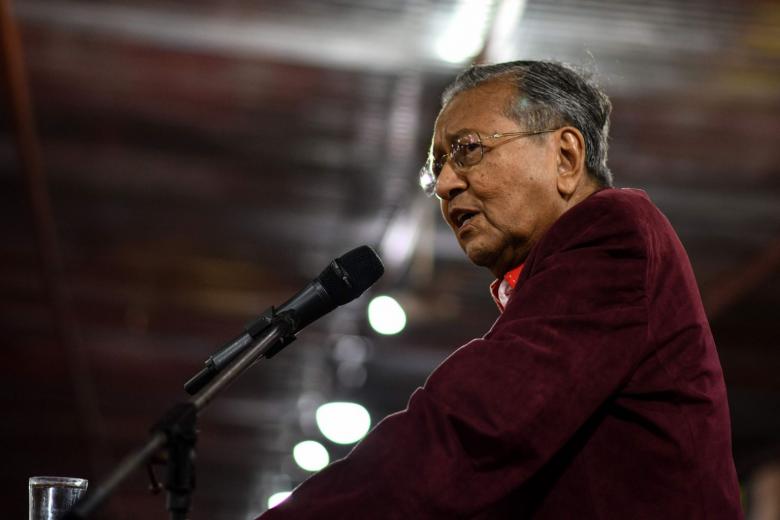 Mahathir says he'll be Malaysian PM for 2 years at most if Pakatan wins ...