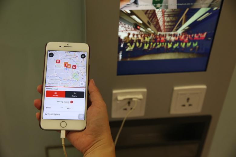 SMRT improves app, stations in effort to help commuters | The Straits Times