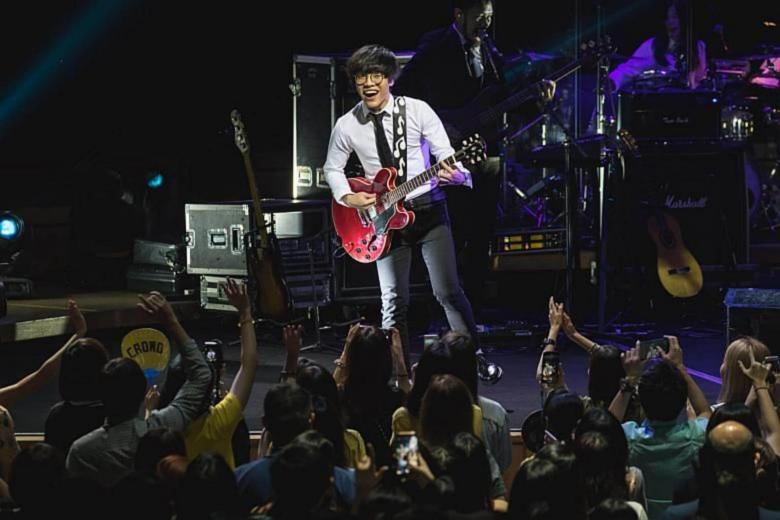 Crowd Lu knows how to work a crowd | The Straits Times
