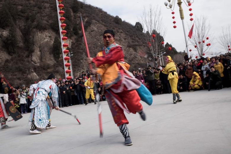 Land and fire: Chinese villagers celebrate pagan She Huo festival | The ...