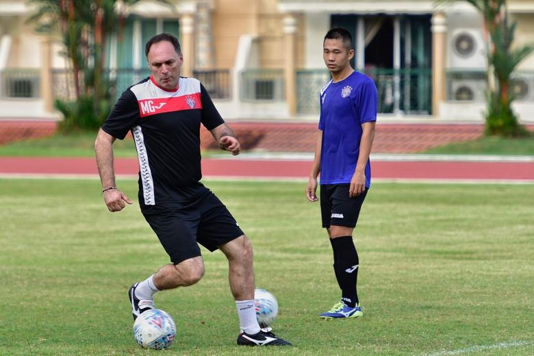 S-League: Mirko Grabovac permitted to begin Warriors FC coaching | The ...