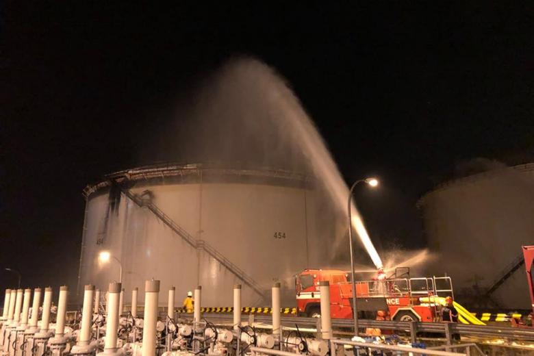 SCDF puts out oil storage tank fire on Pulau Busing after 'intense' 6 ...