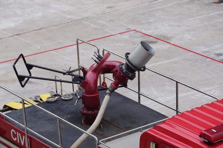 'I felt an adrenaline rush': Teenage firefighter tells how he helped ...