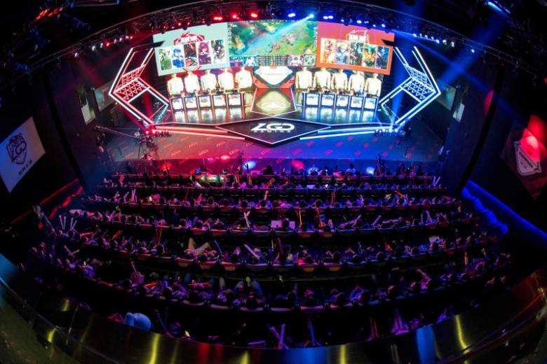 eSports' growing popularity results in mega home arenas for Chinese ...
