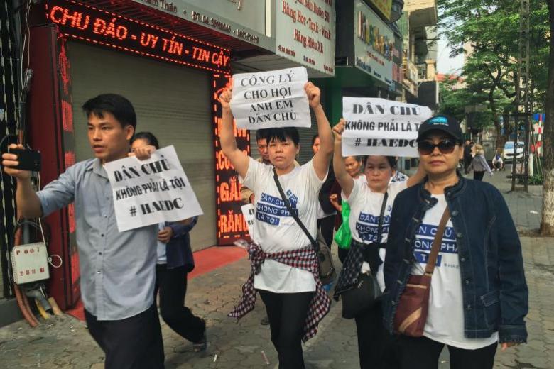 Vietnam protesters clash with police ahead of activist trial | The ...