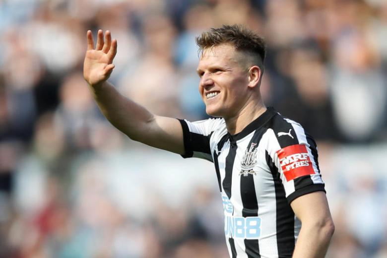 Football: Ritchie stars as Newcastle hit back to down Arsenal | The ...