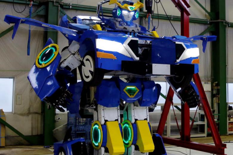Autobots Roll Out! Transforming robot unveiled in Japan | The Straits Times