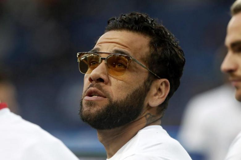 Football: 'Don't cry for me,' says injured Dani Alves who promises to ...