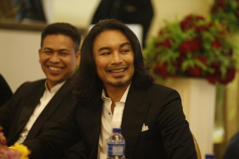Malaysian singer Anuar Zain to perform in Singapore in October | The ...