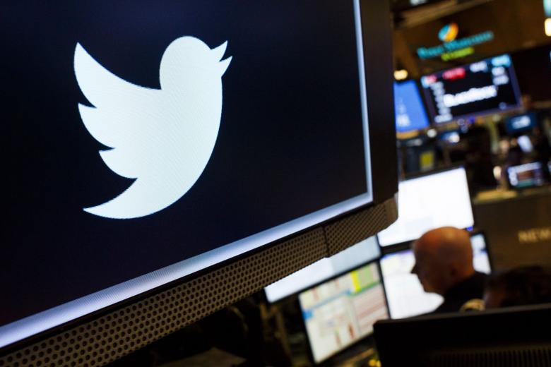 Twitter's stock plunges 21% after reporting drop in user numbers | The ...