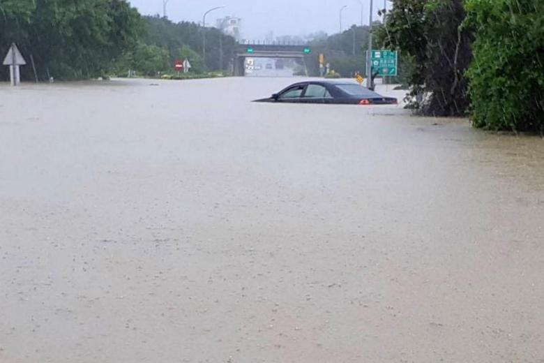 6 dead, thousands evacuated in Taiwan floods | The Straits Times
