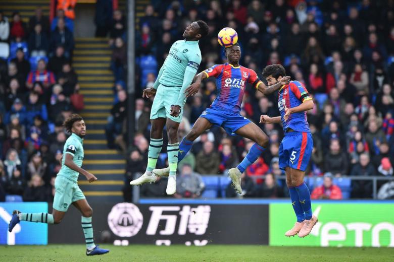 Football: Arsenal pay the penalty as 11-game winning run ends in 2-2 ...