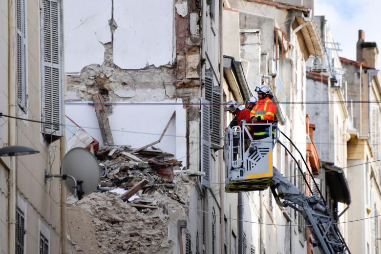 More evacuations as 8th victim found in French building collapse | The ...