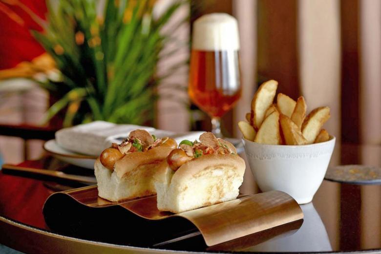 Weets Eats: MO Bar serves up great food, drinks and view | The Straits ...