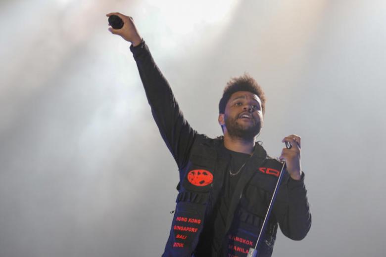 Concert review: R&B star The Weeknd brings power and panache to debut ...
