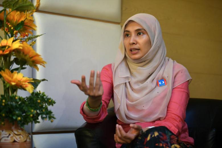 Malaysia's Anwar says daughter Nurul Izzah 'sick and tired' of ...