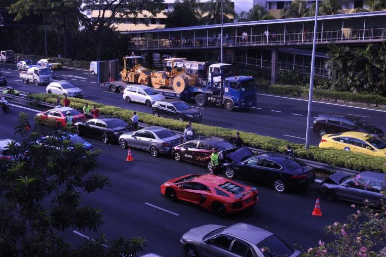 Man taken to hospital after chain collision between motorcycle, 3 taxis ...