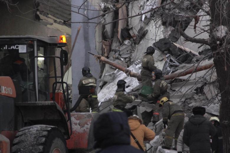 At least 3 dead, 79 missing after gas explosion rocks Russia high-rise ...