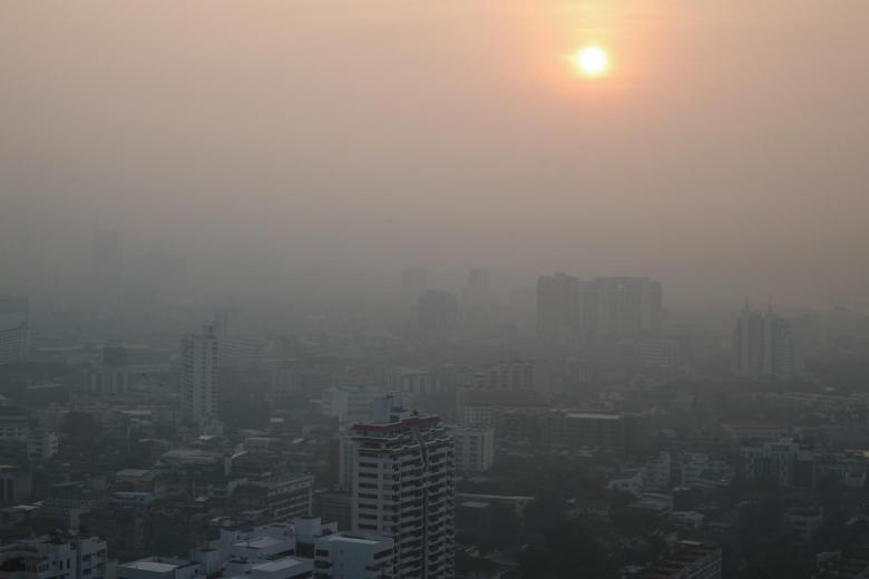 Smog blankets Bangkok as experts warn of serious threat to public ...